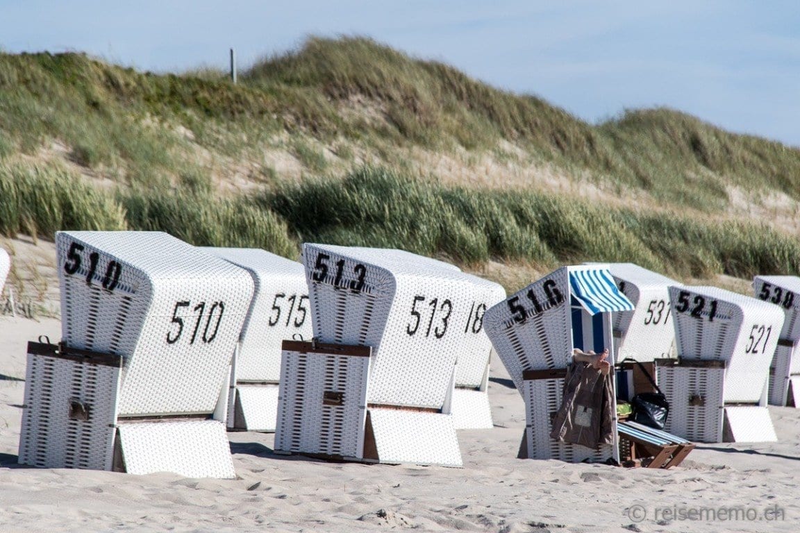 Sehnsucht Sylt - Strandkörbe und Wattenmeer